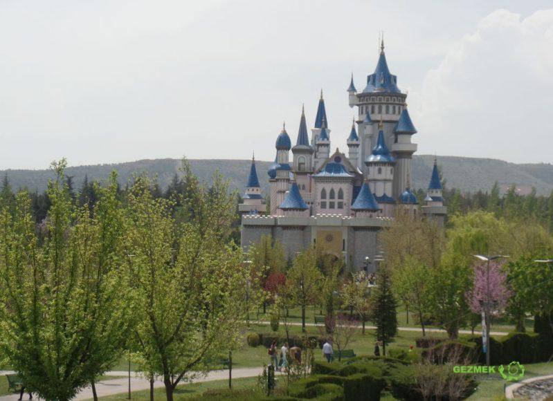 Sazova Parkı; Eskişehir Gezisi Notları 2 - GEZMEK GÜZEL